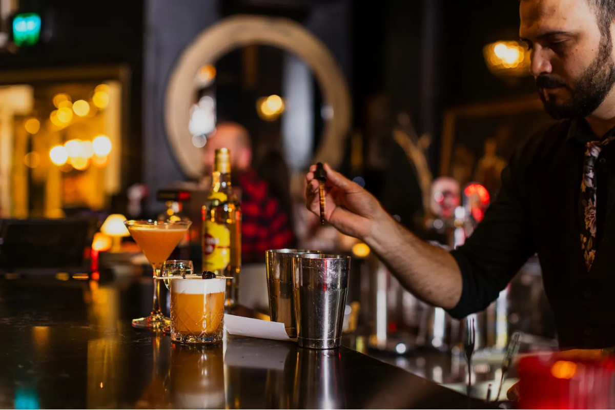 WE THE SC: Boston Shaker Bar, a Cocktail Lovers Heaven – Blackflag Brewing